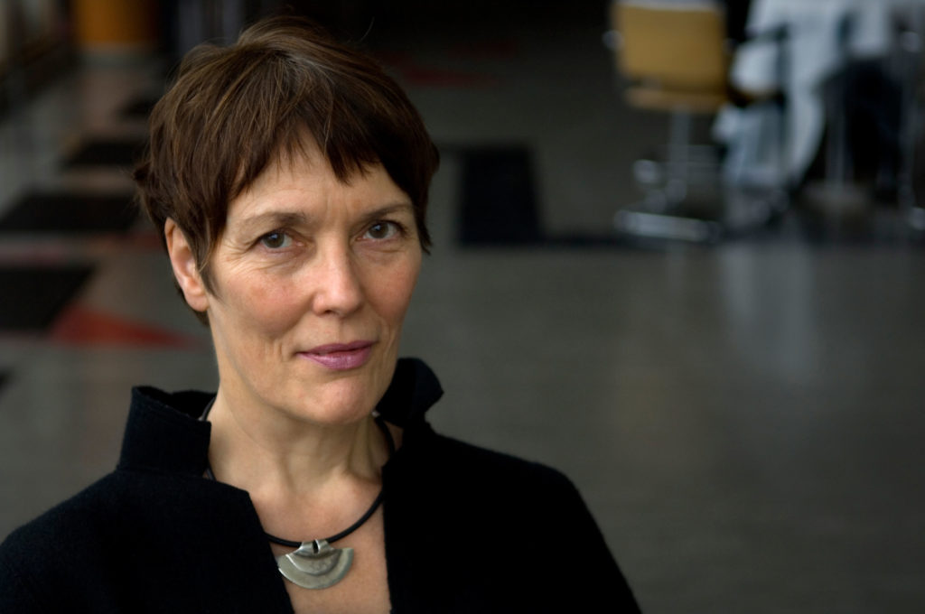 Satu Hassi: Voiko koronaa nujertaa? - OSALLISUUS-MEDIA